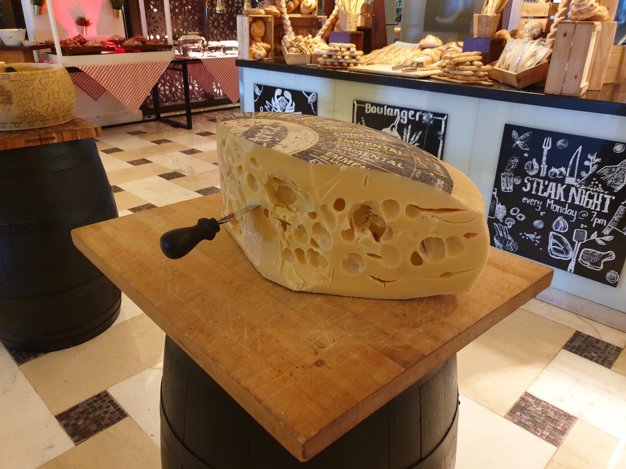 REVIEWED: THE BRUNCH OF AOC FRENCH BRASSERIE, SOFITEL DUBAI JUMEIRAH ...