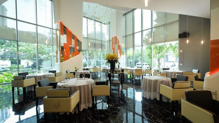 reviewed: SAVELBERG RESTAURANT BANGKOK